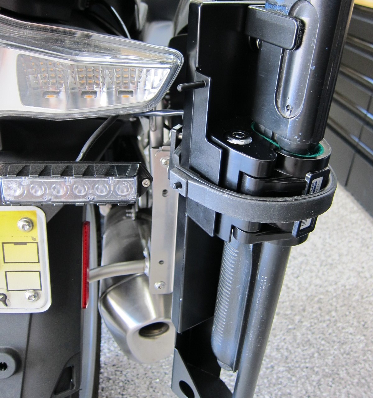 FMS Accessories. Vertical Shotgun Mount V2